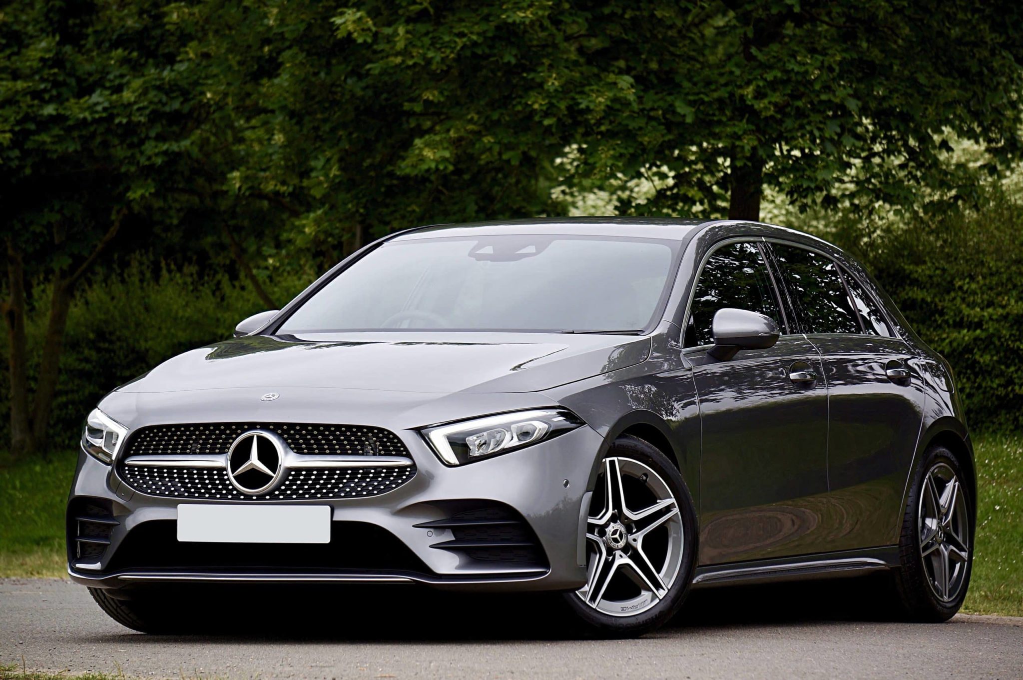 Mercedes-Benz A 250 e DCT Edition 2020 AMG Line Limousine Leasing für ...